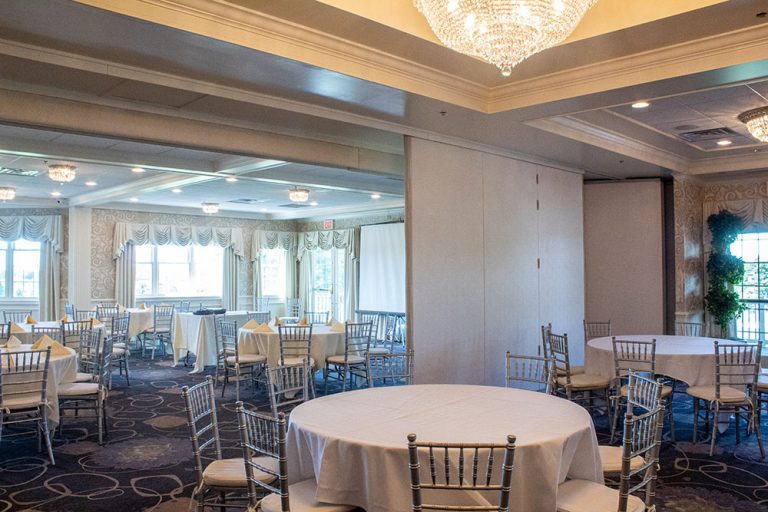 Springfield Country Club Gets Modern Makeover with Modernfold Acousti ...