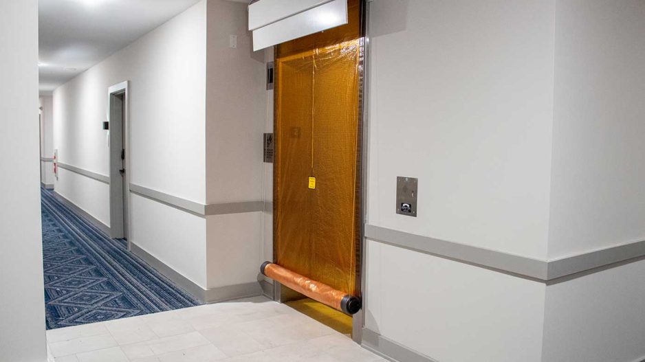 Glass Walls and Operable Partitions | Horizontal and Vertical Space ...