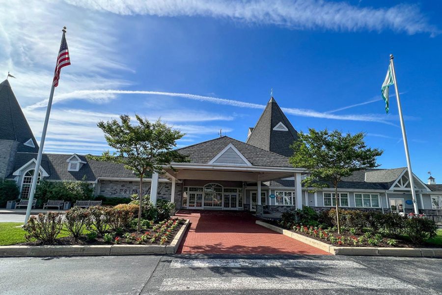 Springfield Country Club Gets Modern Makeover with Modernfold Acousti ...
