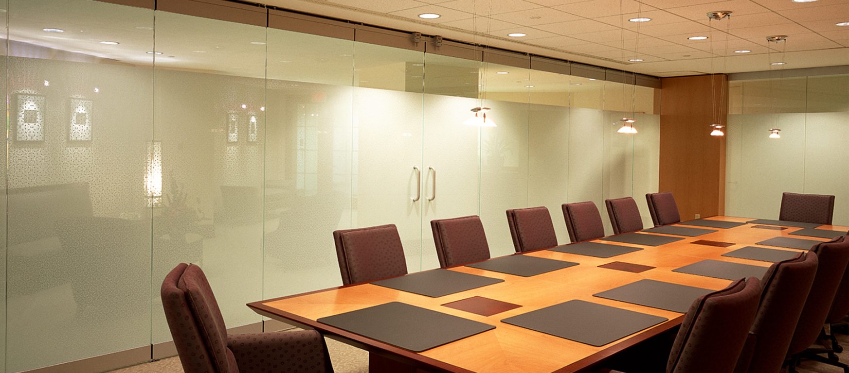 Movable Glass Wall System (GWS) by Modernfold | ModernfoldStyles