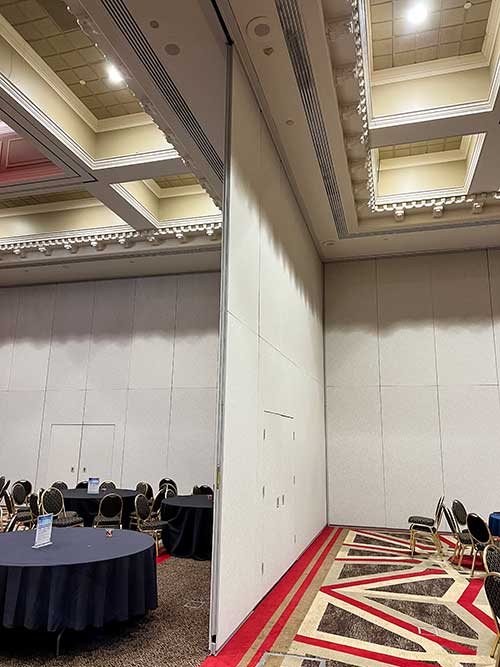 modernfoldstyles-Golden-Nugget_Modernfold_AFTER_99 - Glass Walls and ...