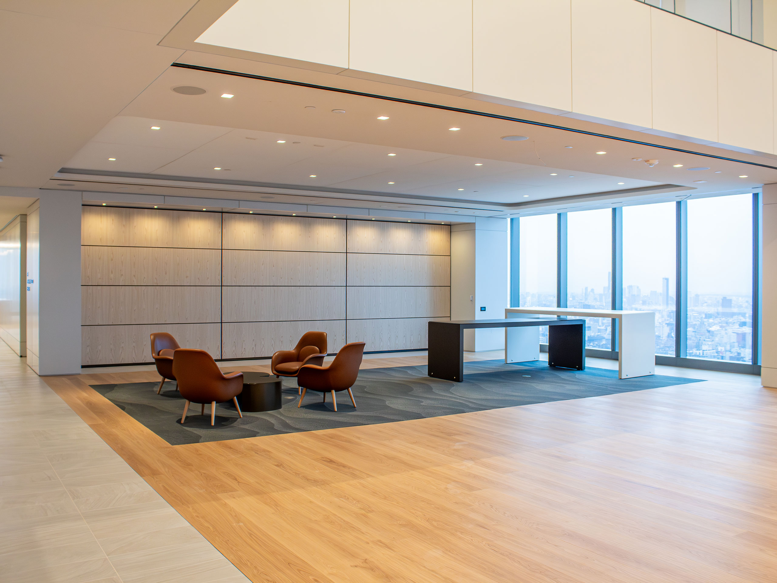 A Tale of Urban Sophistication: Blending Manhattan’s Views with ...