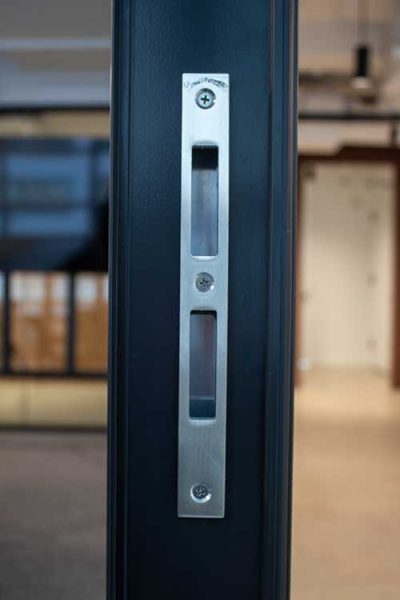 Acousti-Clear’s Sleek Design Perfectly Blends into Shawmut’s NYC Office