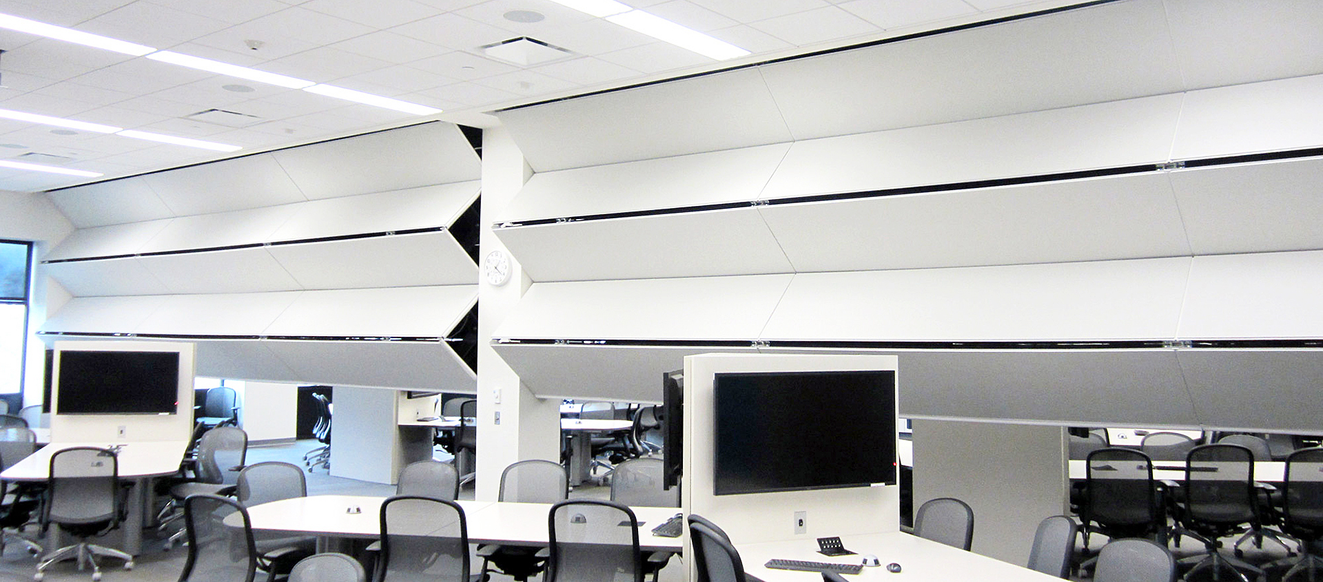 SKYFOLD Vertical Acoustic Walls: Classic Series by ModernfoldStyles